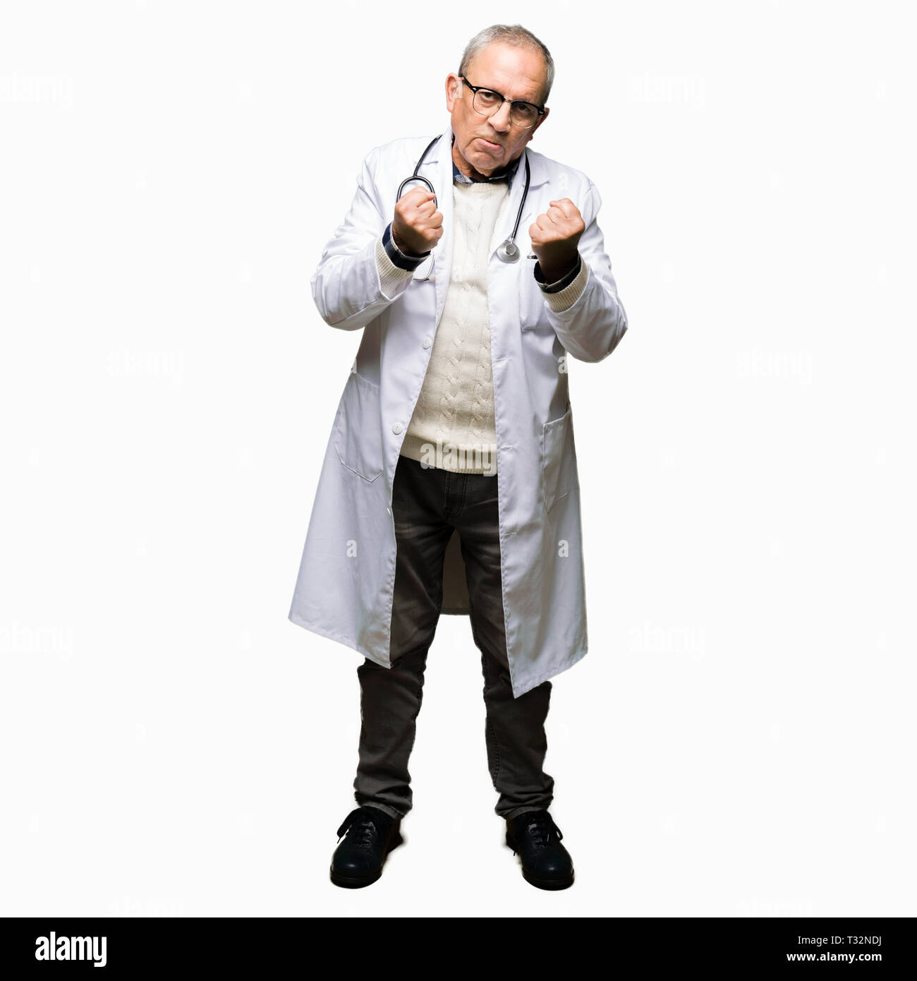 Old man fighting pose hi-res stock photography and images - Alamy