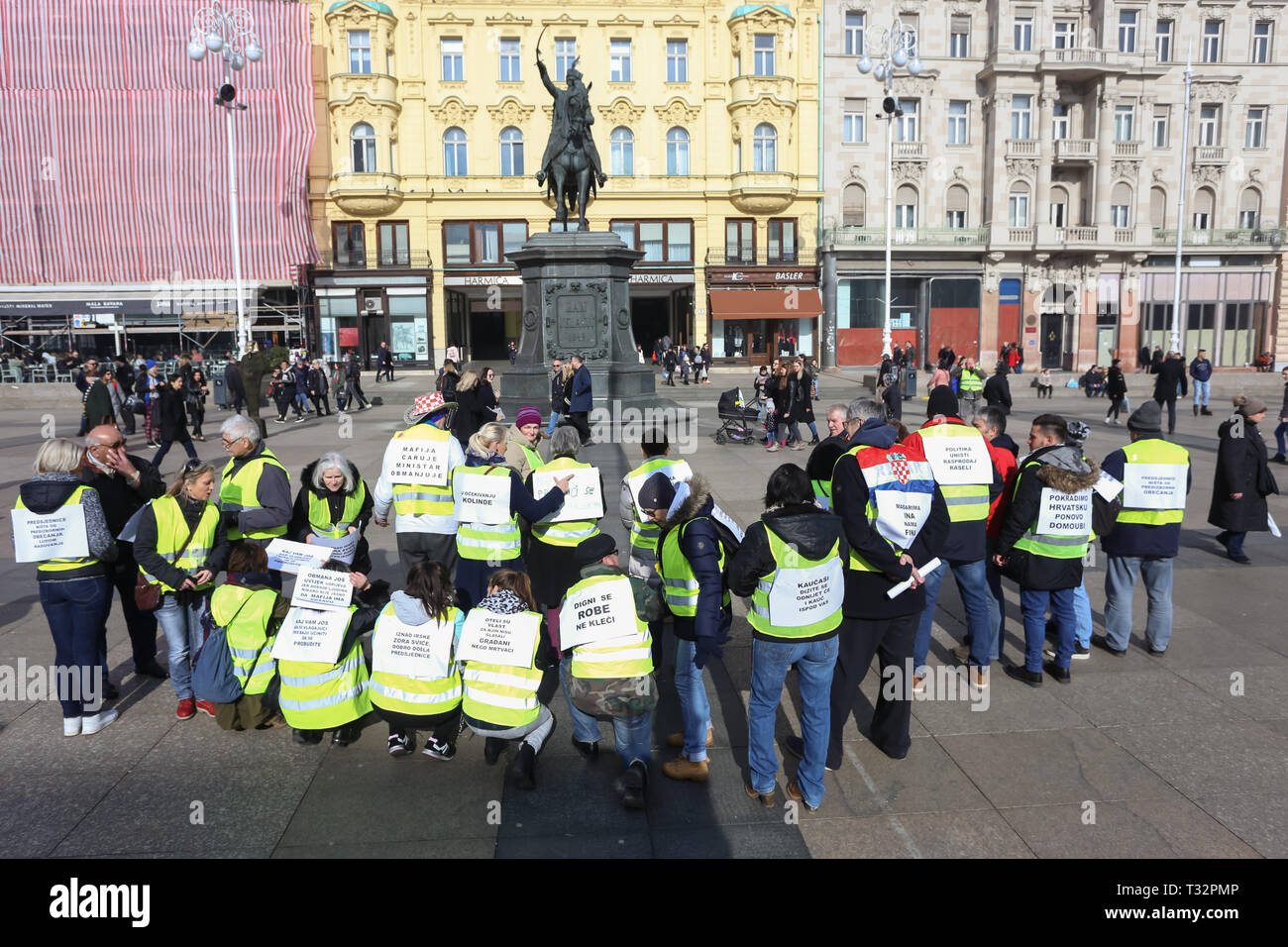 Yellow jacket slogan hi-res stock photography and images - Alamy