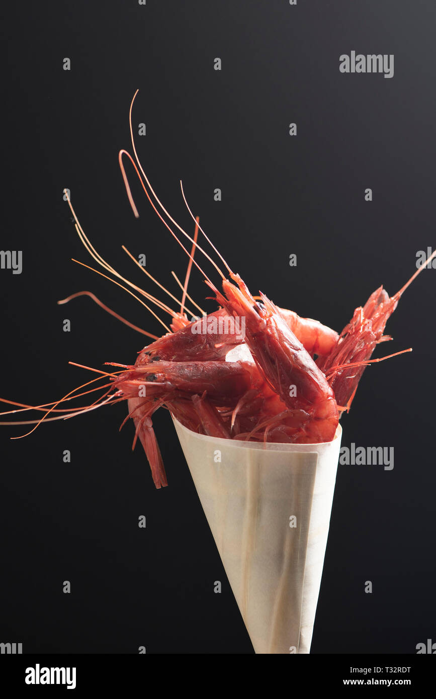 Raw tiger prawns hi-res stock photography and images - Alamy