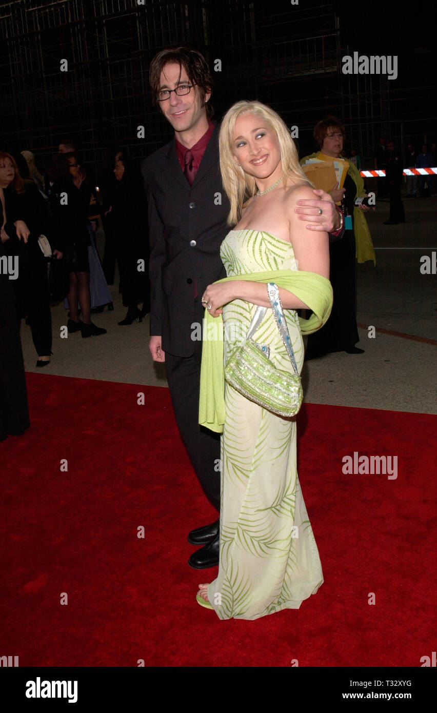 LOS ANGELES, CA. January 07, 2001: Dark Angel stars JENNIFER BLANC ...