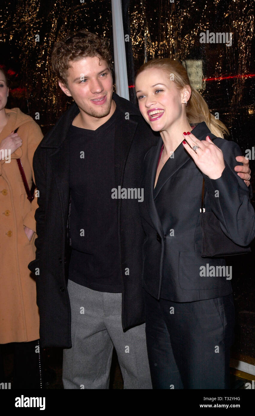 Antitrust 2001 ryan phillippe hi-res stock photography and images - Alamy