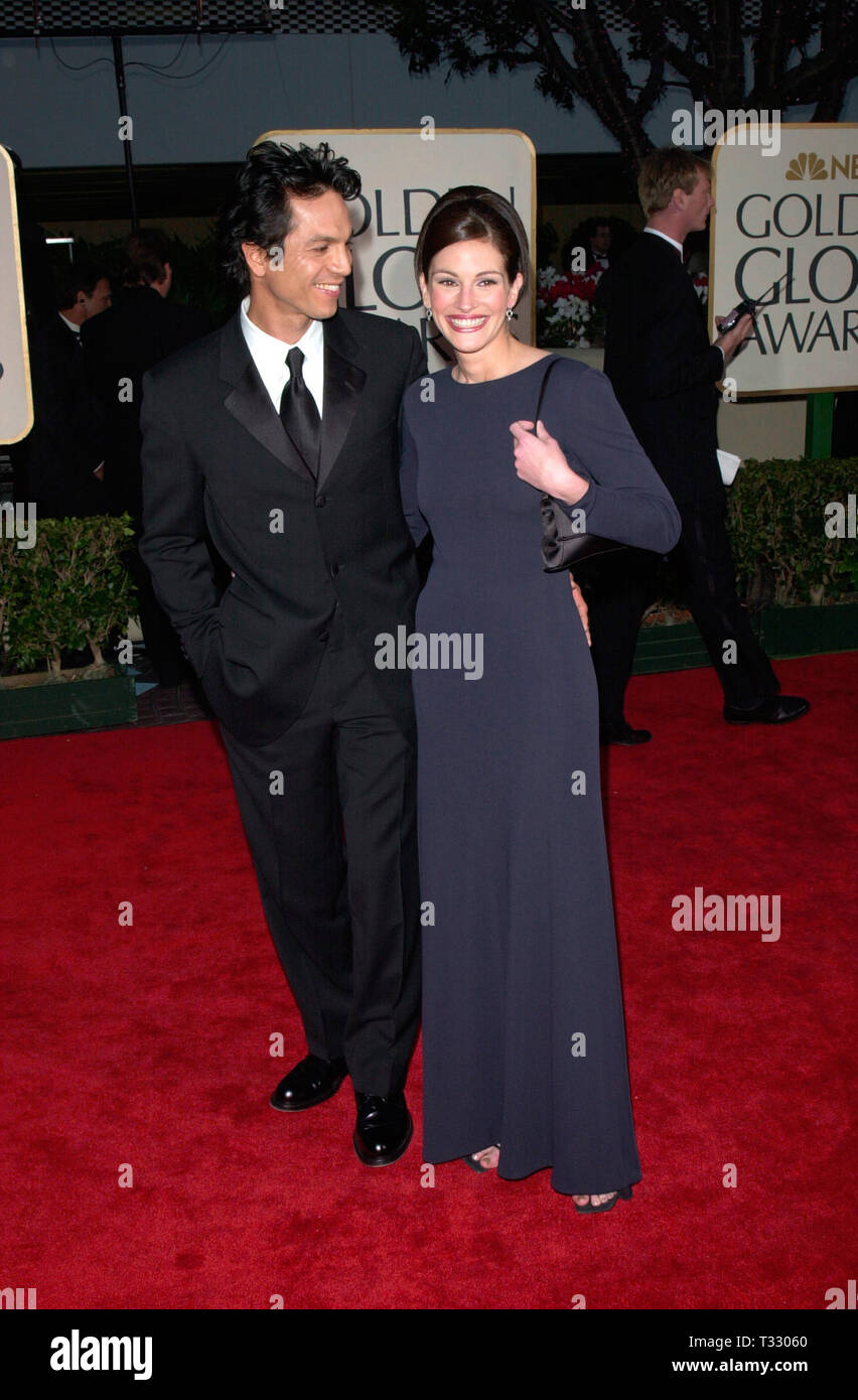 Julia roberts and benjamin bratt hi-res stock photography and images ...