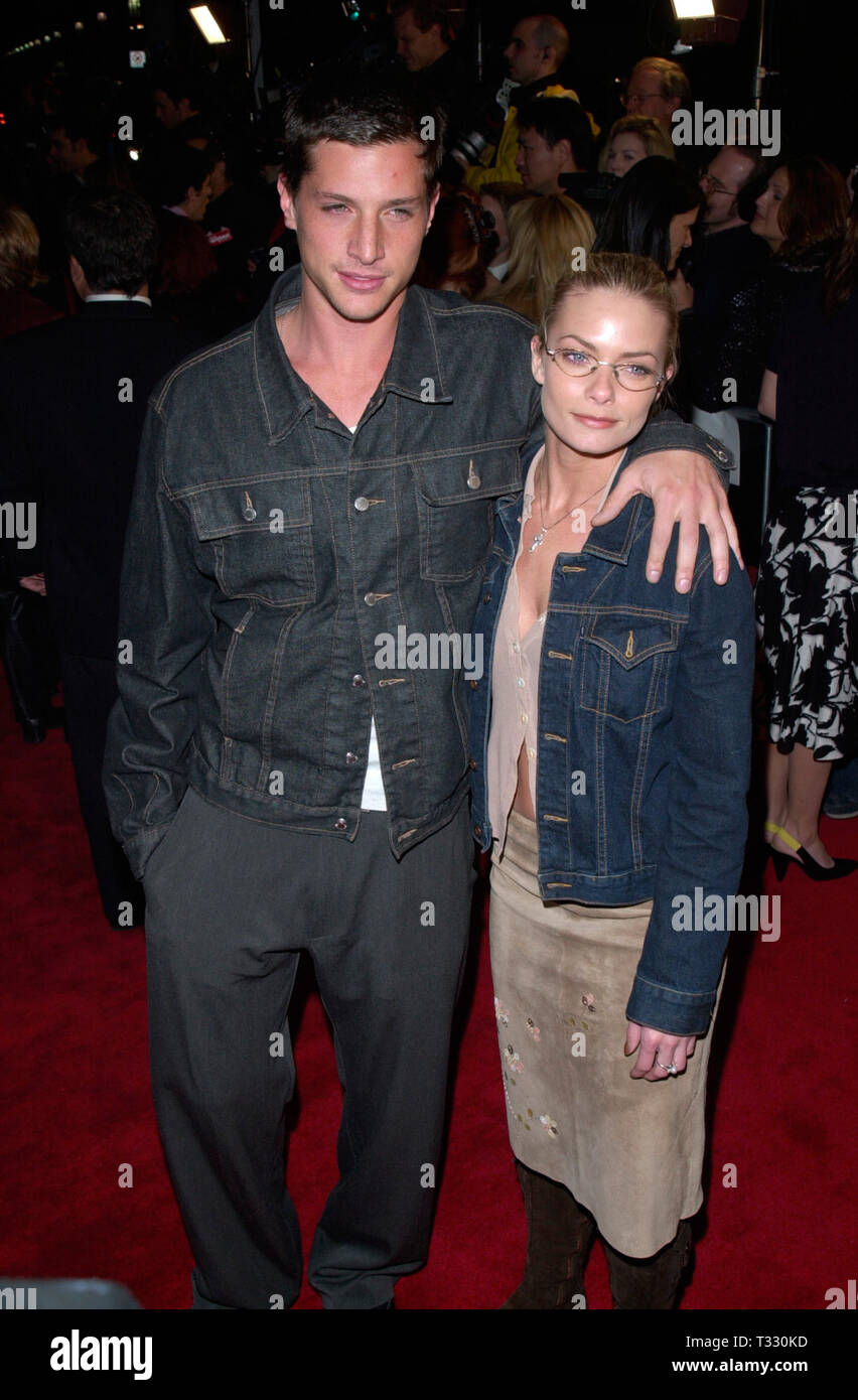 LOS ANGELES, CA. February 07, 2001: Actress JAIME PRESSLY & actor ...