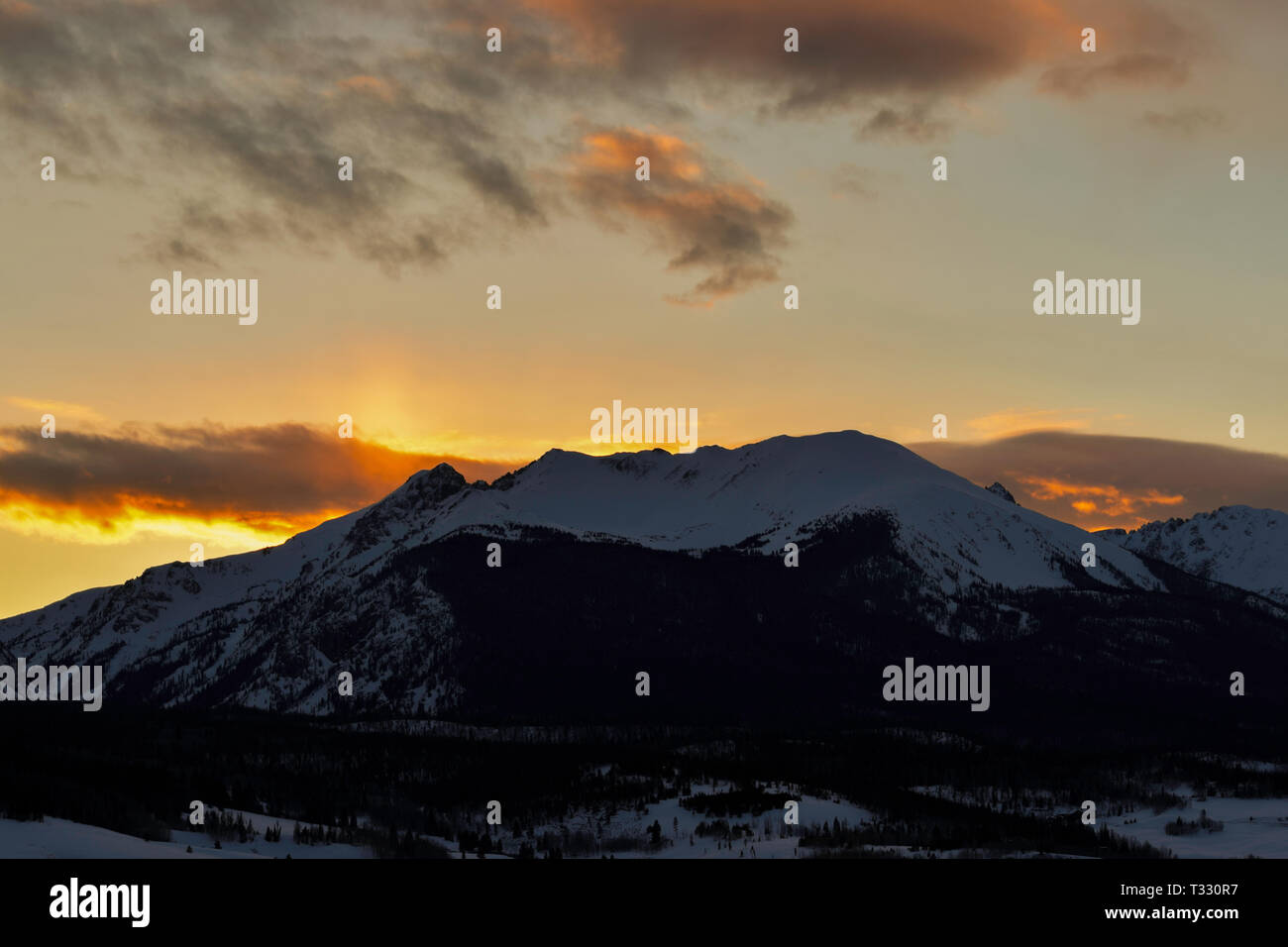 Colorado mountain sunset hi-res stock photography and images - Alamy