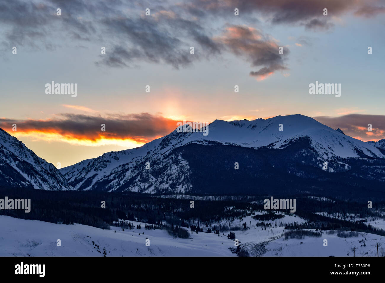 Peak sunset hi-res stock photography and images - Alamy