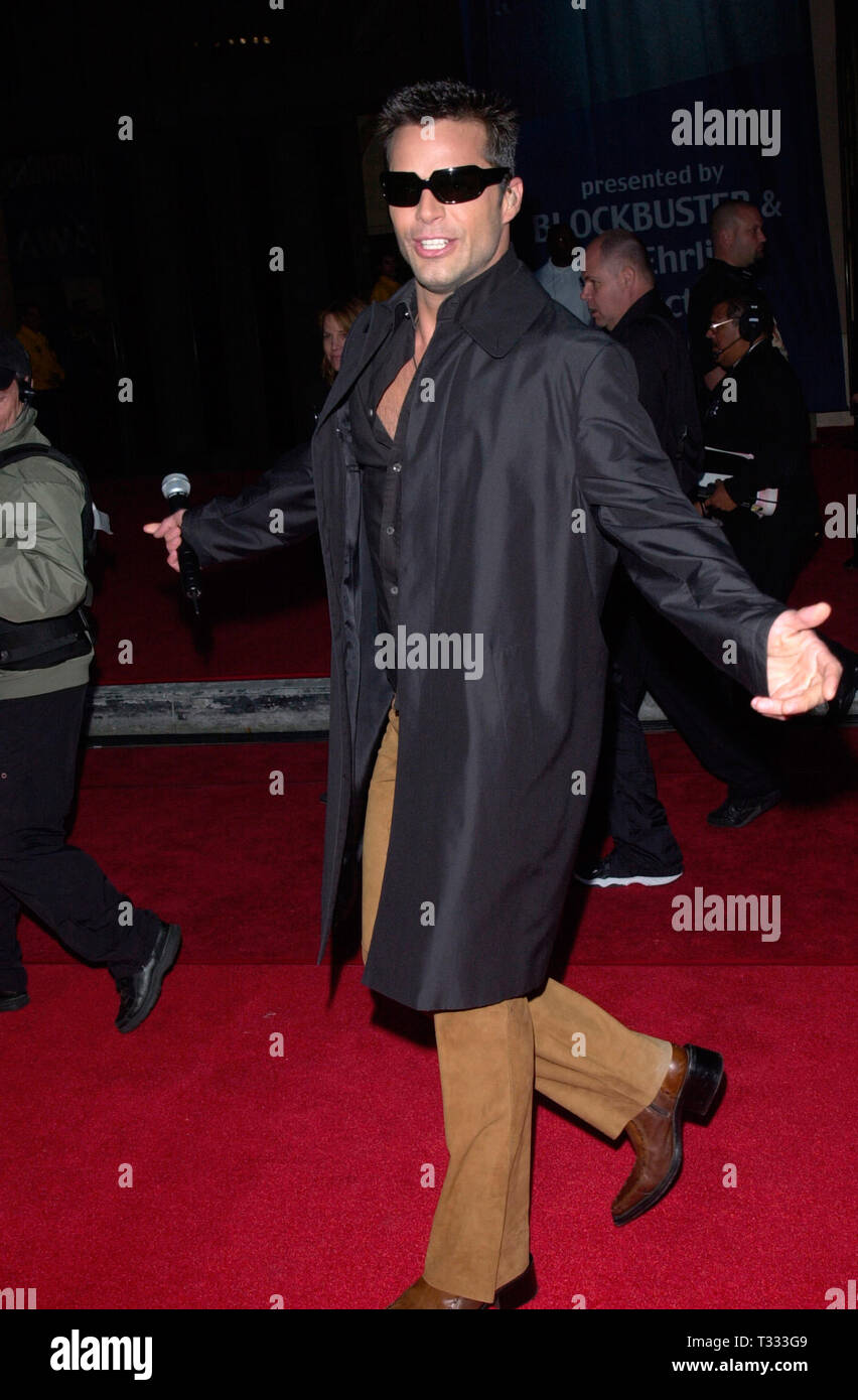 LOS ANGELES, CA. April 10, 2001: Pop star RICKY MARTIN at the 2001 ...