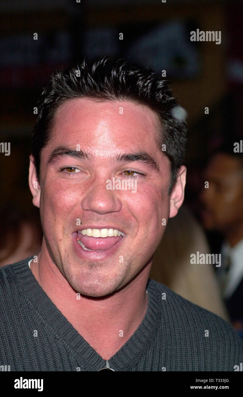 LOS ANGELES, CA. April 16, 2001: Actor DEAN CAIN at the premiere of ...