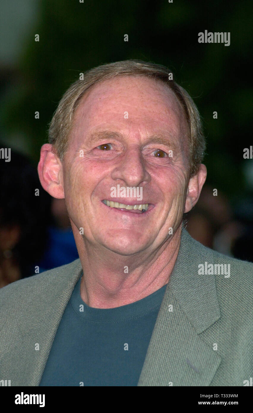 LOS ANGELES, CA. April 18, 2001: Director SIMON WINCER at the US ...