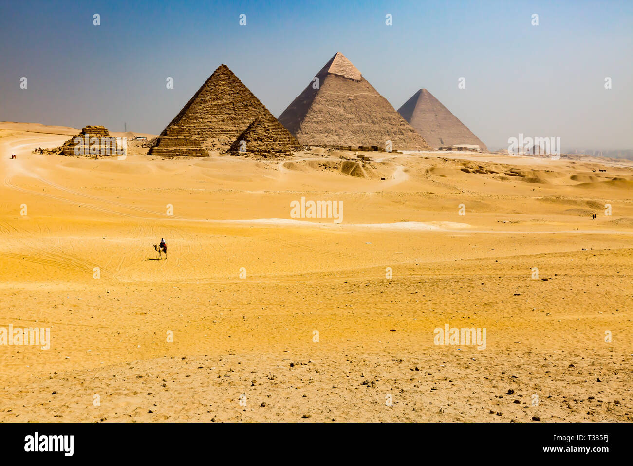 The giza plateau hi-res stock photography and images - Alamy