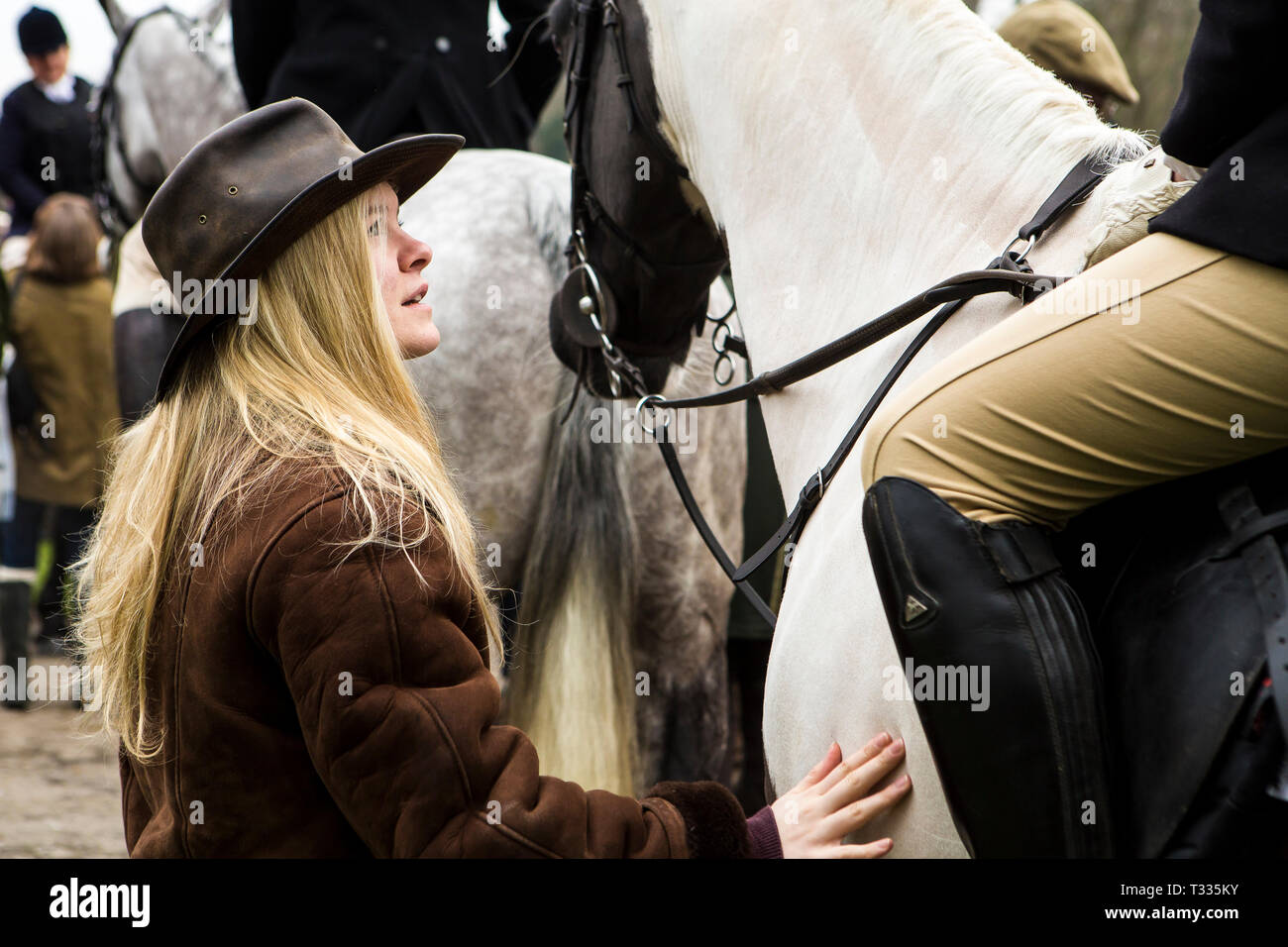 Old west blonde girl hi-res stock photography and images - Alamy
