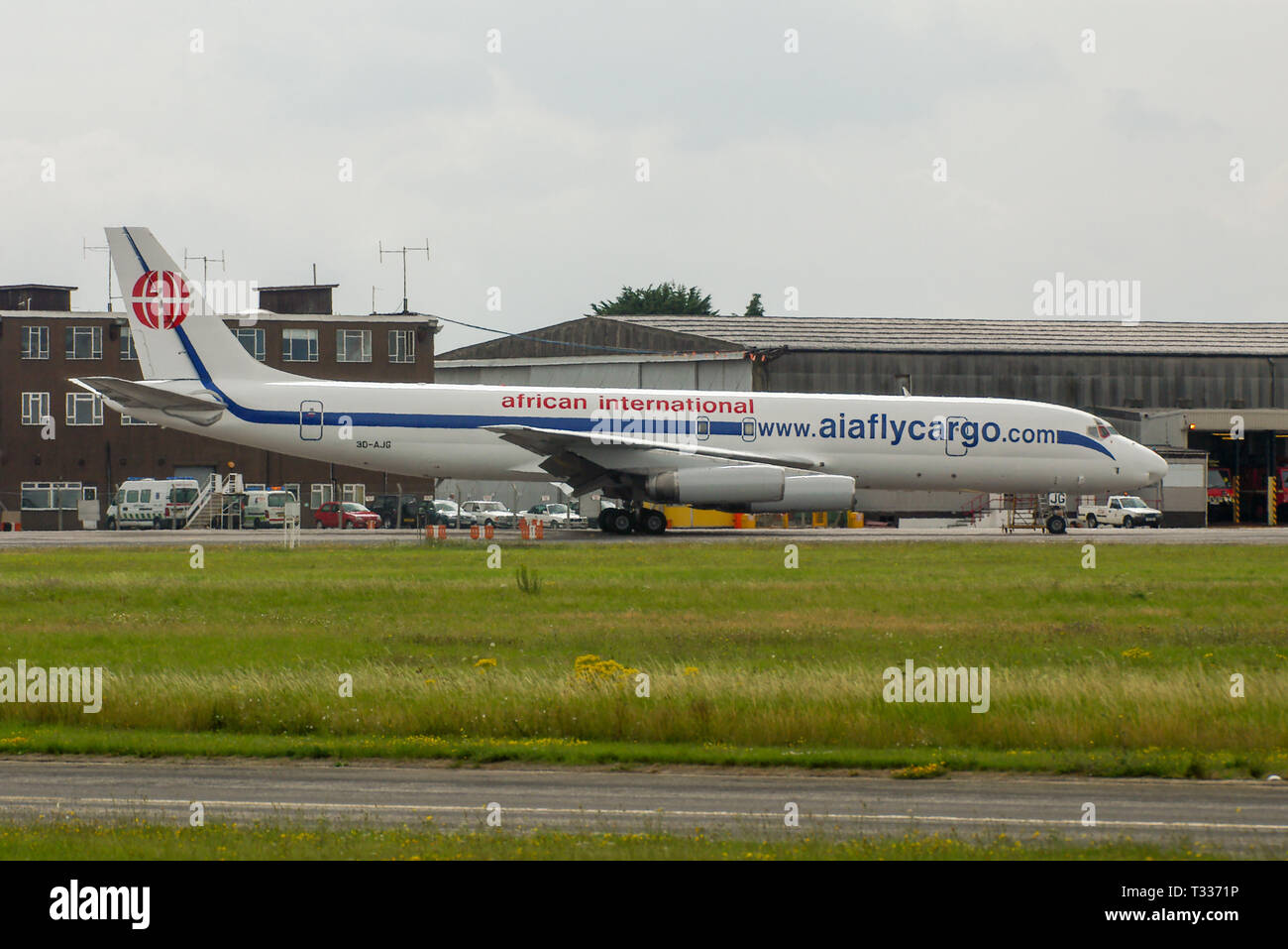 An african international jet airliner hi-res stock photography and ...