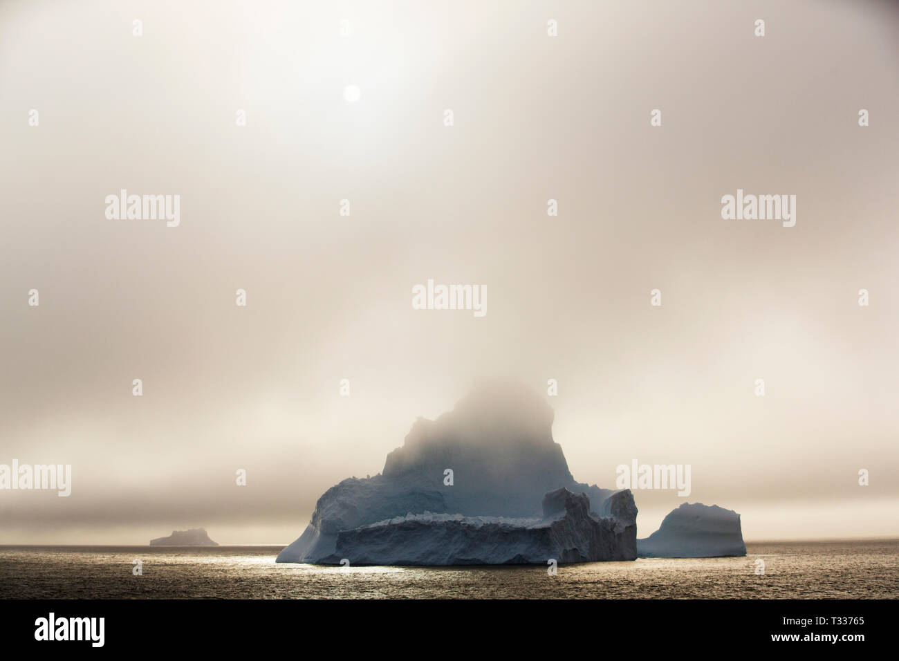 Antarctic peninsular mist hi-res stock photography and images - Alamy