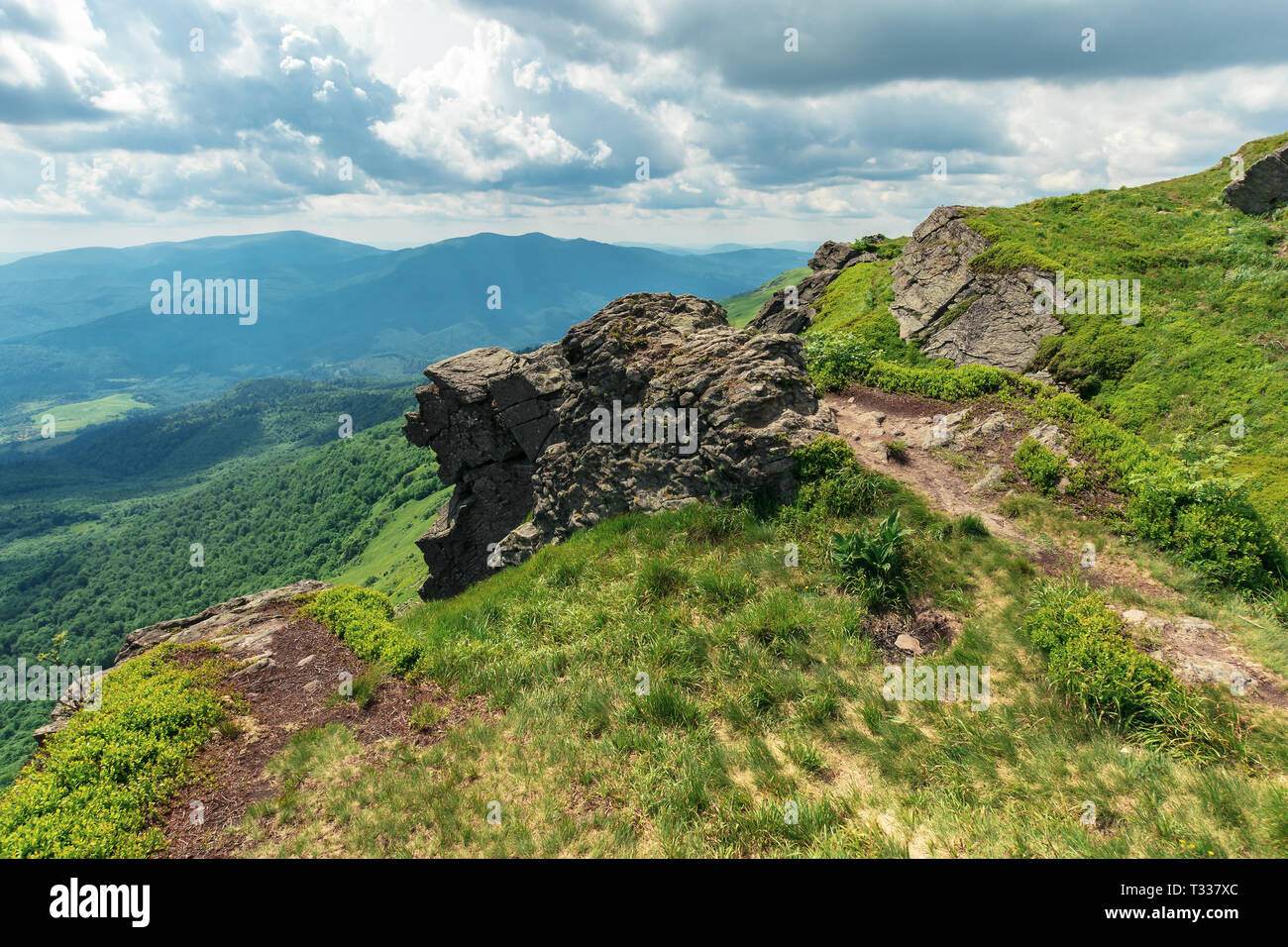 Stunning position hi-res stock photography and images - Alamy