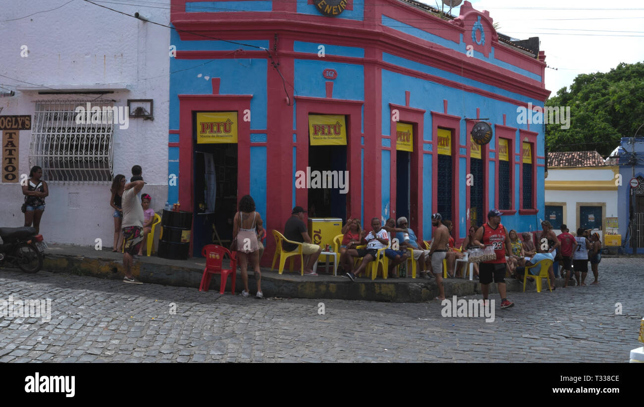 Sitting at corner of a bar hi-res stock photography and images - Alamy