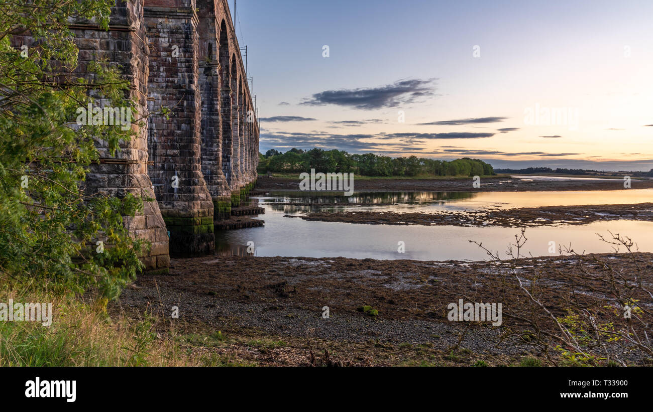 Royal Border Bridge over the River Tweed in Berwick-upon-Tweed ...