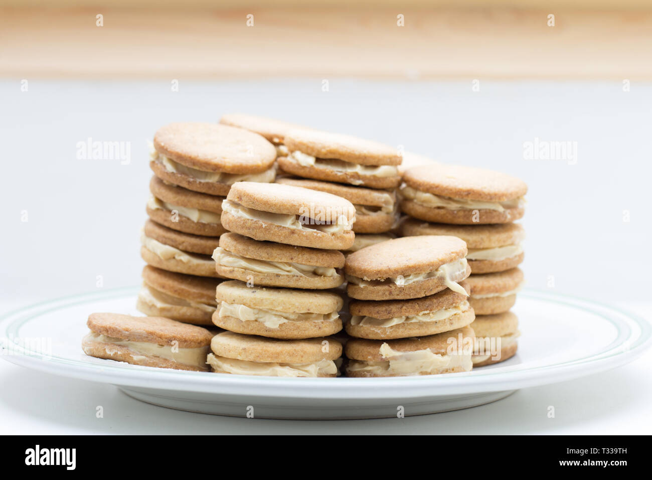 Plate piled with food hi-res stock photography and images - Alamy