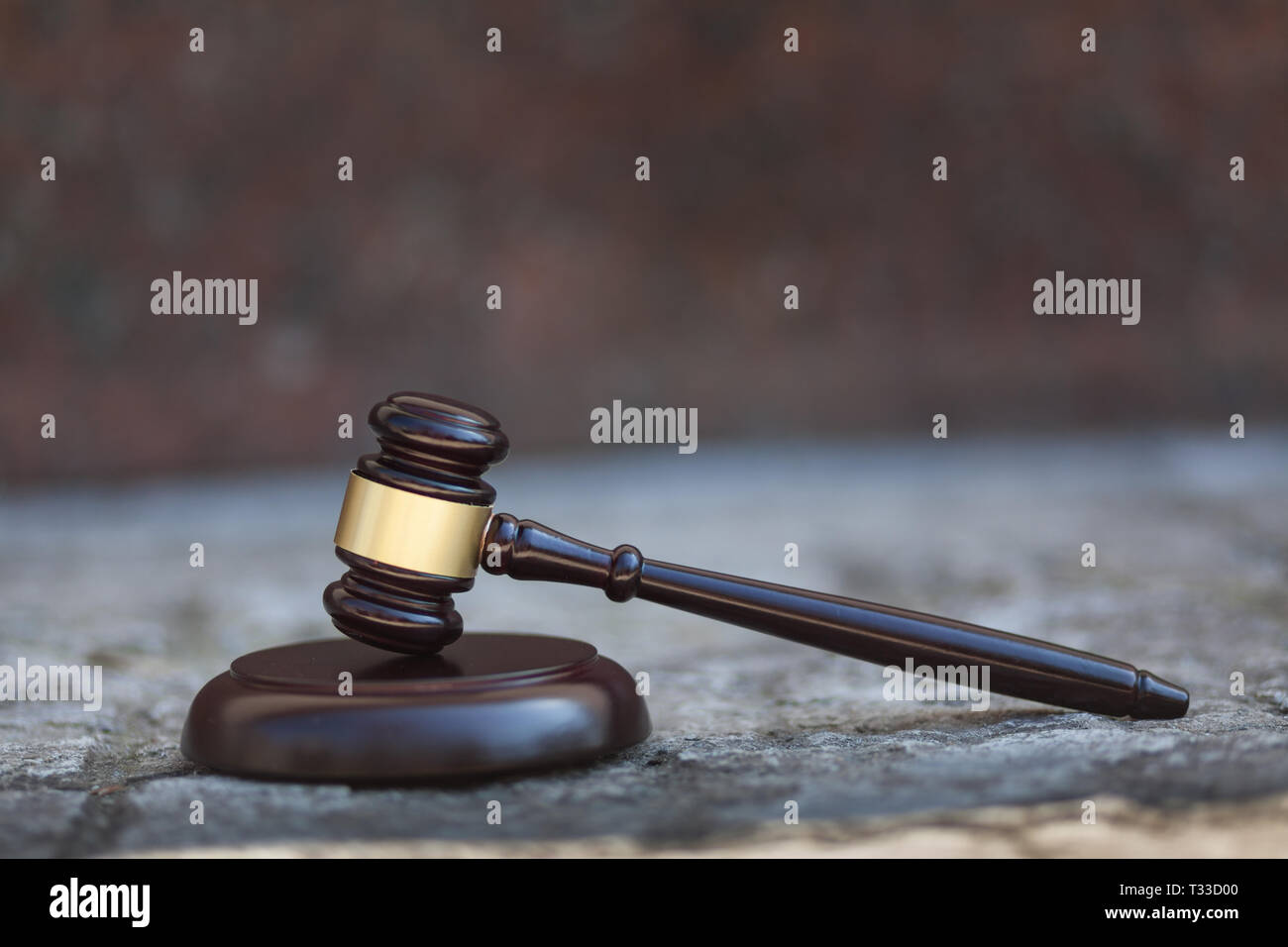 Wooden modern justice gavel on wooden desk, justice concept Stock Photo ...