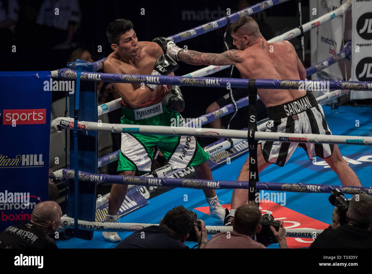 Boxing british lightweight boxers hi-res stock photography and images ...