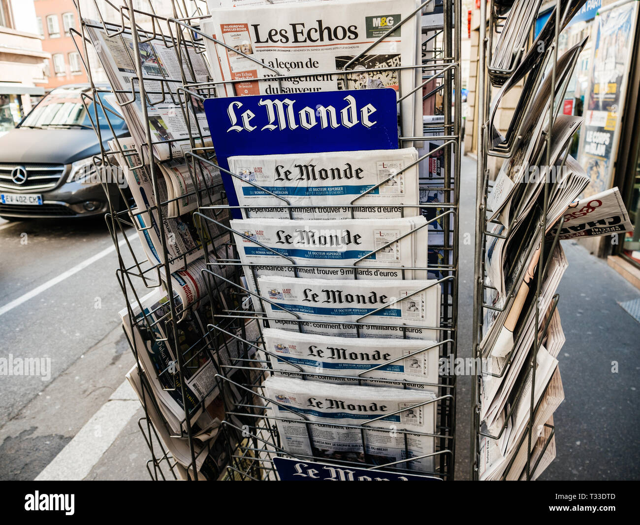 Paris, France - 29 Mar 2019: Newspaper stand kiosk selling press with ...