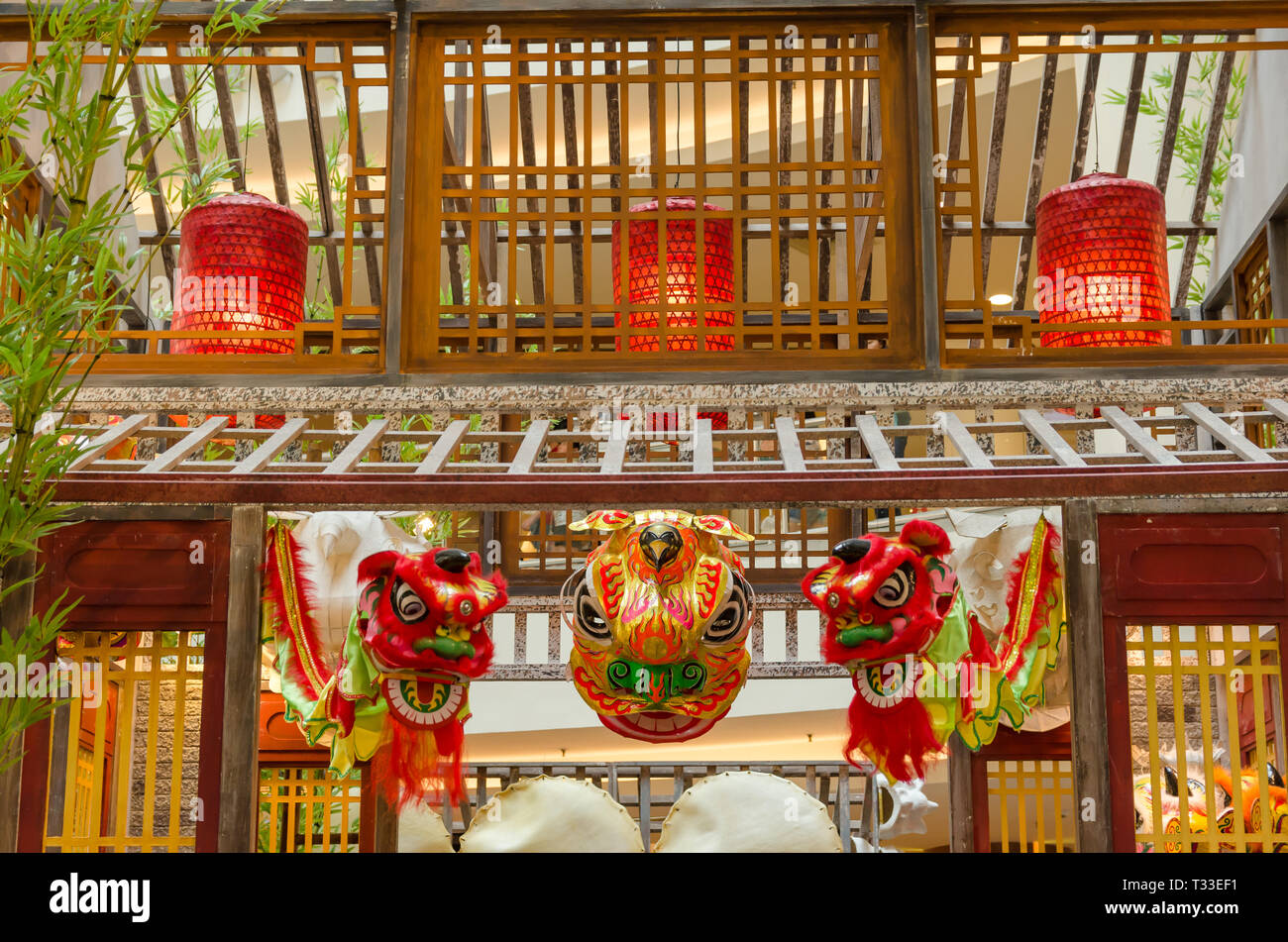 Chinese lion dance head costume hi-res stock photography and images - Alamy