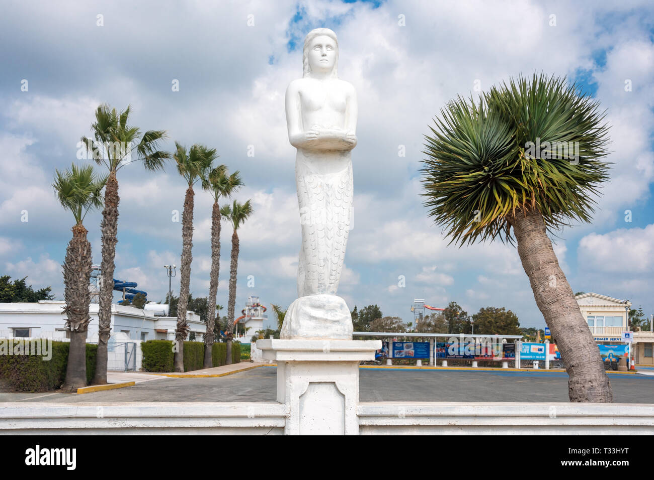 Milan palm trees hi-res stock photography and images - Alamy