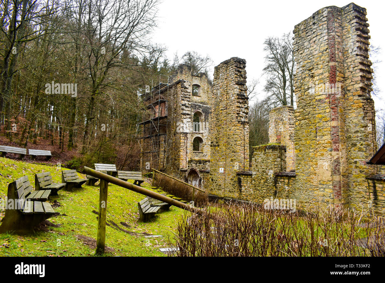 Broken church brick arch hi-res stock photography and images - Alamy