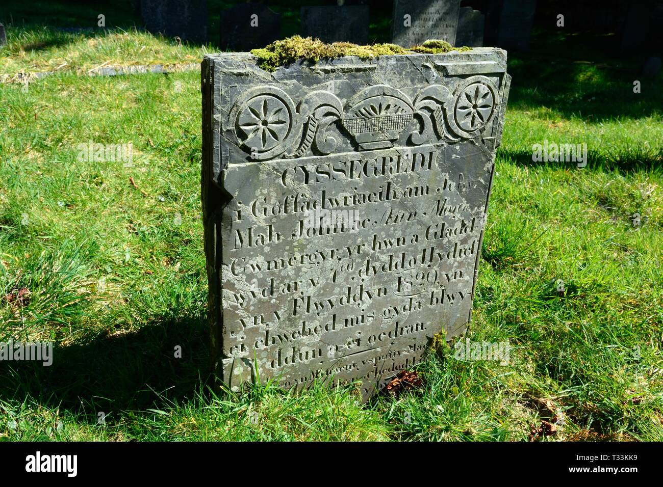 Gravestone inscription hi-res stock photography and images - Alamy