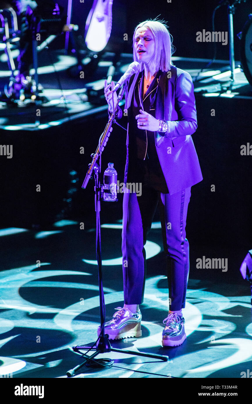 Amy macdonald singer 2019 hi-res stock photography and images - Alamy