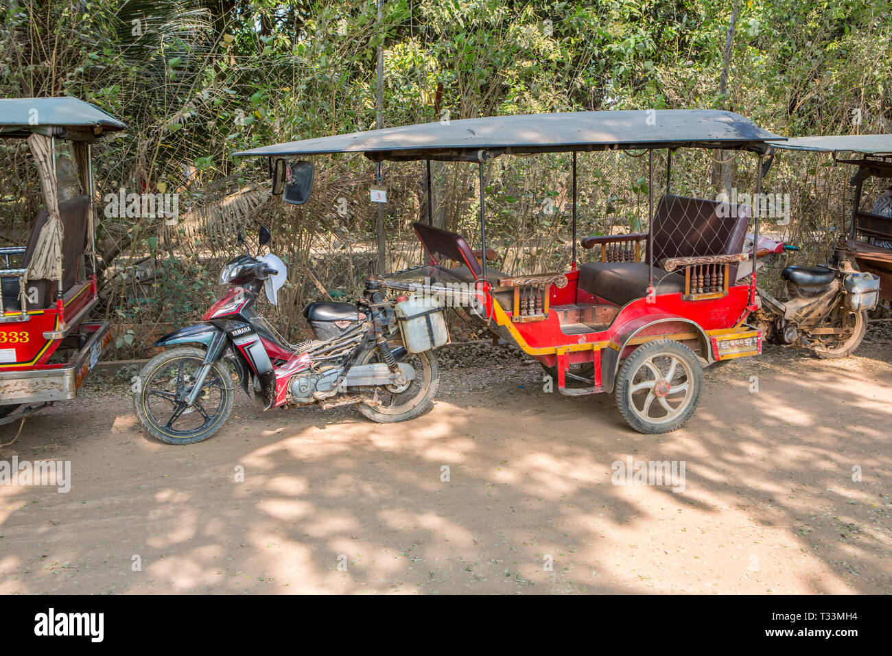 Basic transport in rural Cambodia Stock Photo - Alamy