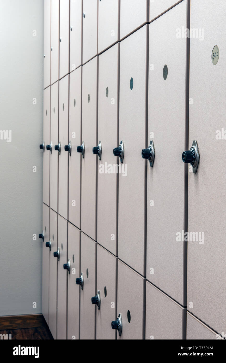Mens locker room hi-res stock photography and images - Alamy