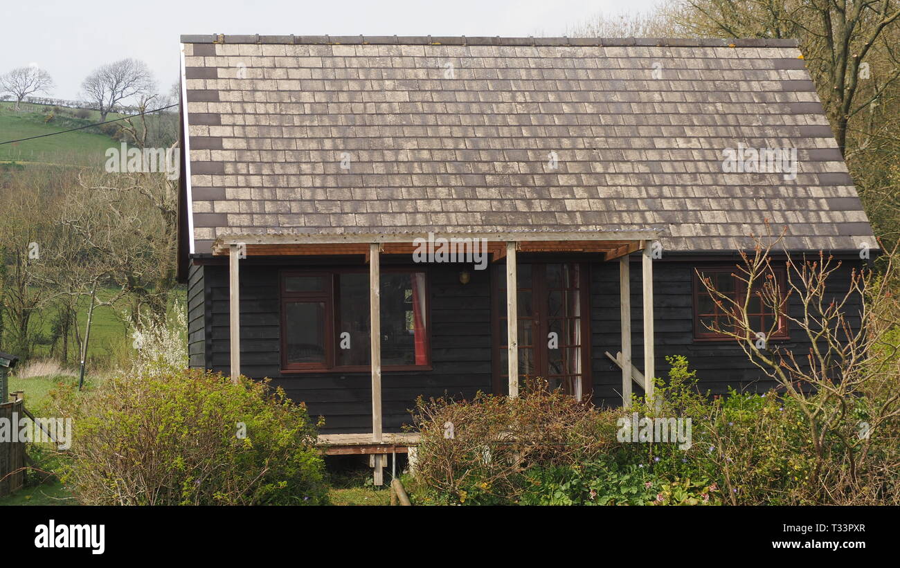 Love shack hi-res stock photography and images - Alamy