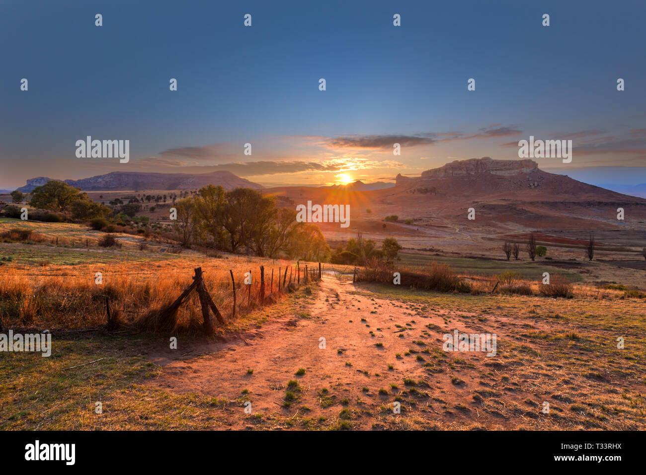 Free State Farm Sunrise Stock Photo - Alamy