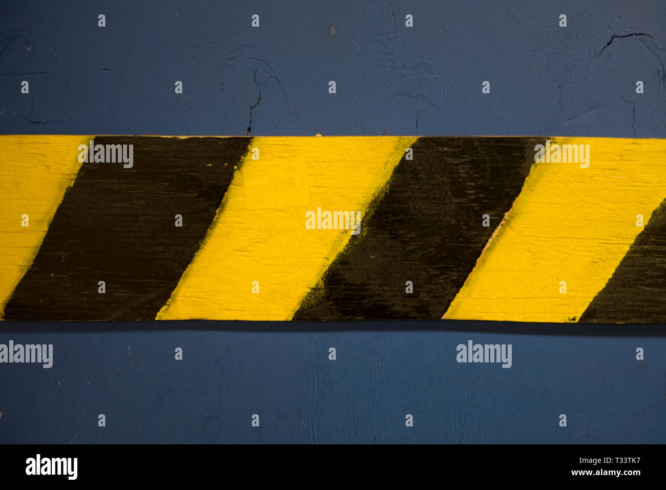 Painted caution line graphics hi-res stock photography and images - Alamy