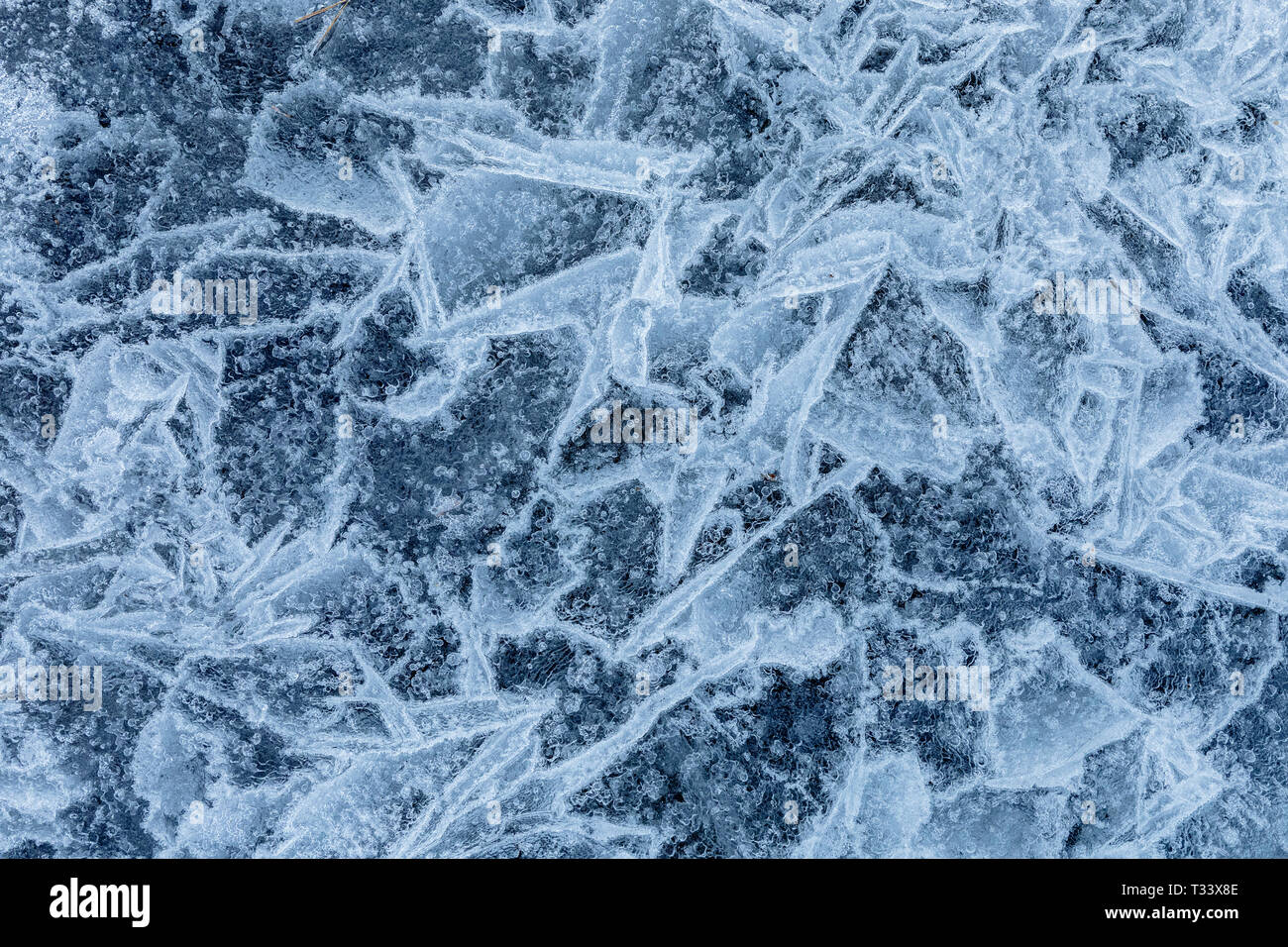 Broken ice texture hi-res stock photography and images - Alamy