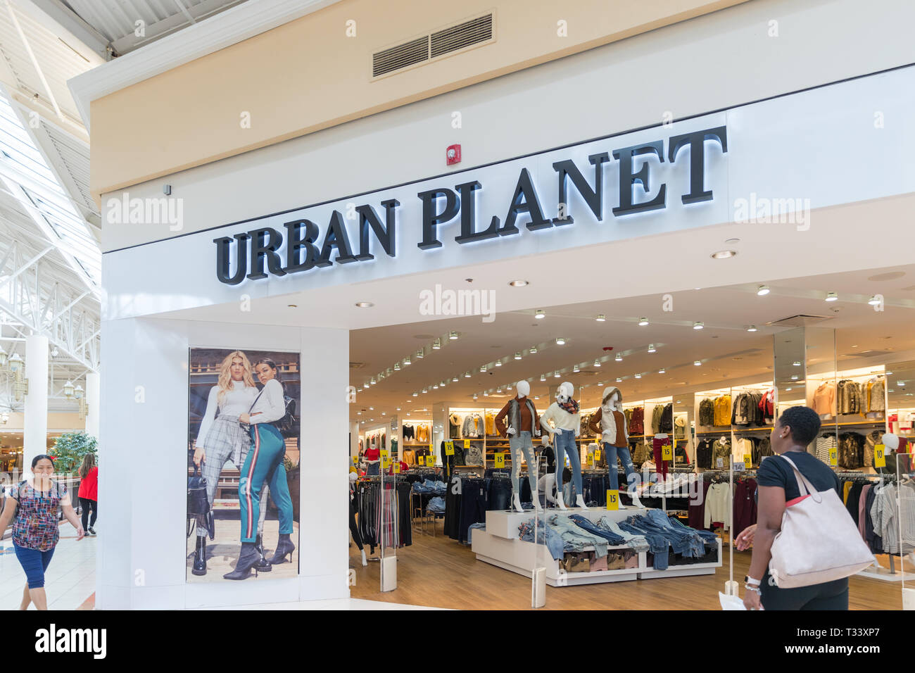 Urban planet sign hi-res stock photography and images - Alamy
