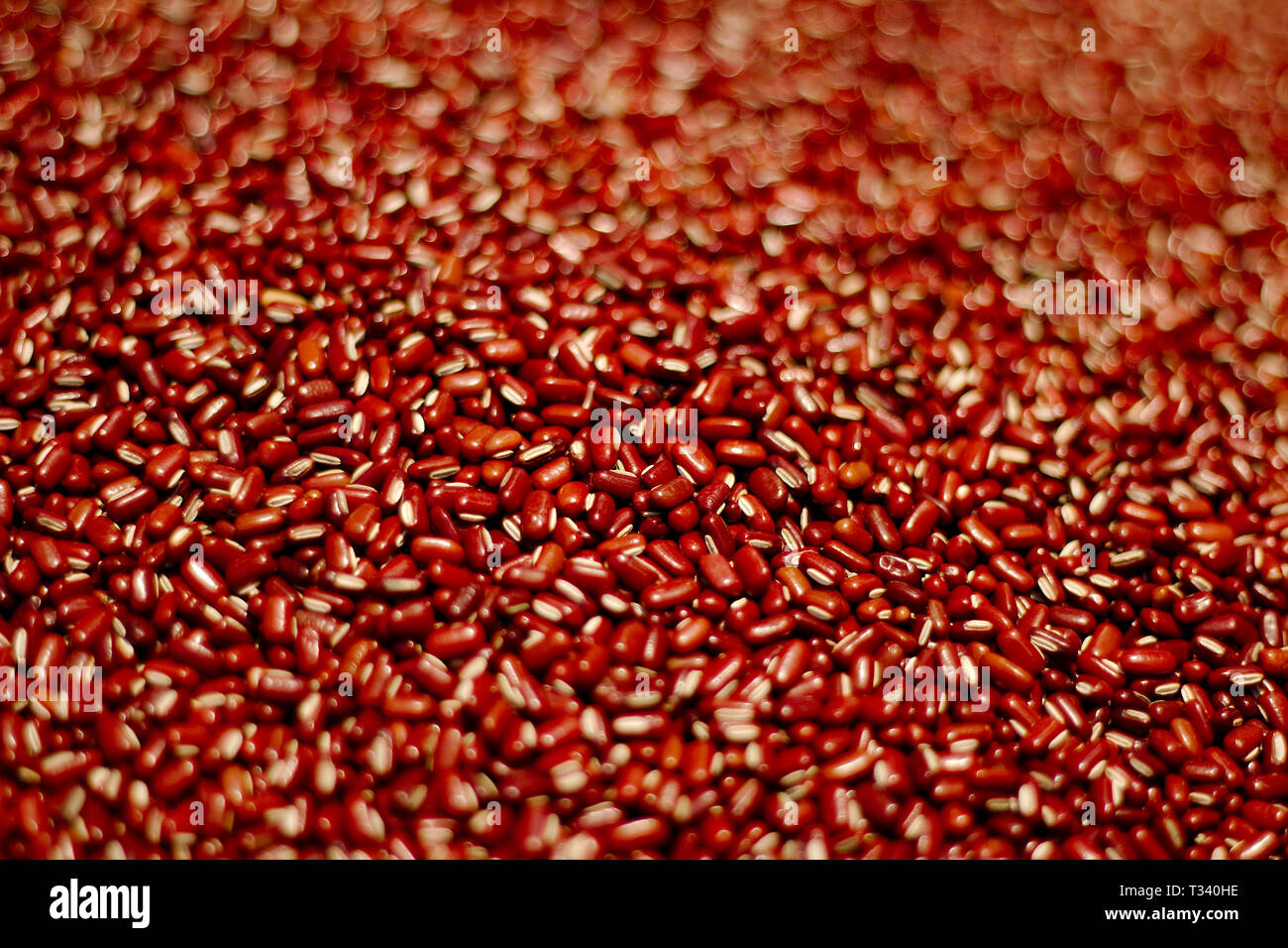 Pile of red beans in a supermarket Stock Photo - Alamy