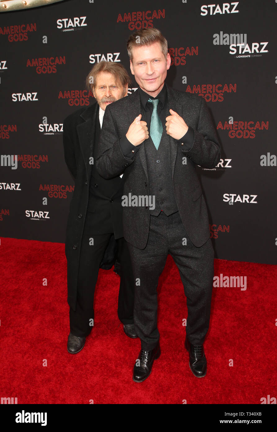 Bruce glover hi-res stock photography and images - Alamy