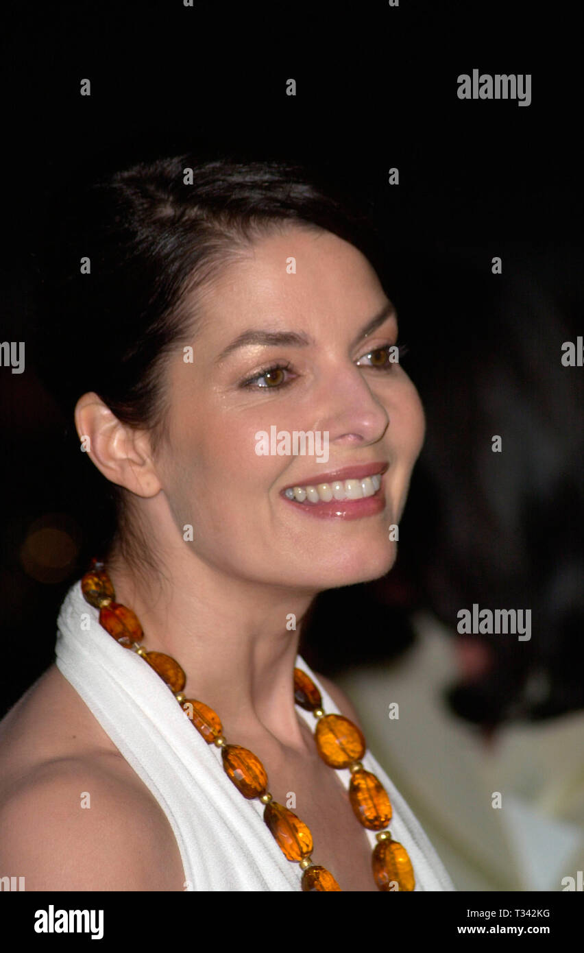 LOS ANGELES, CA. March 18, 2001: Actress SELA WARD at the Jaguar ...