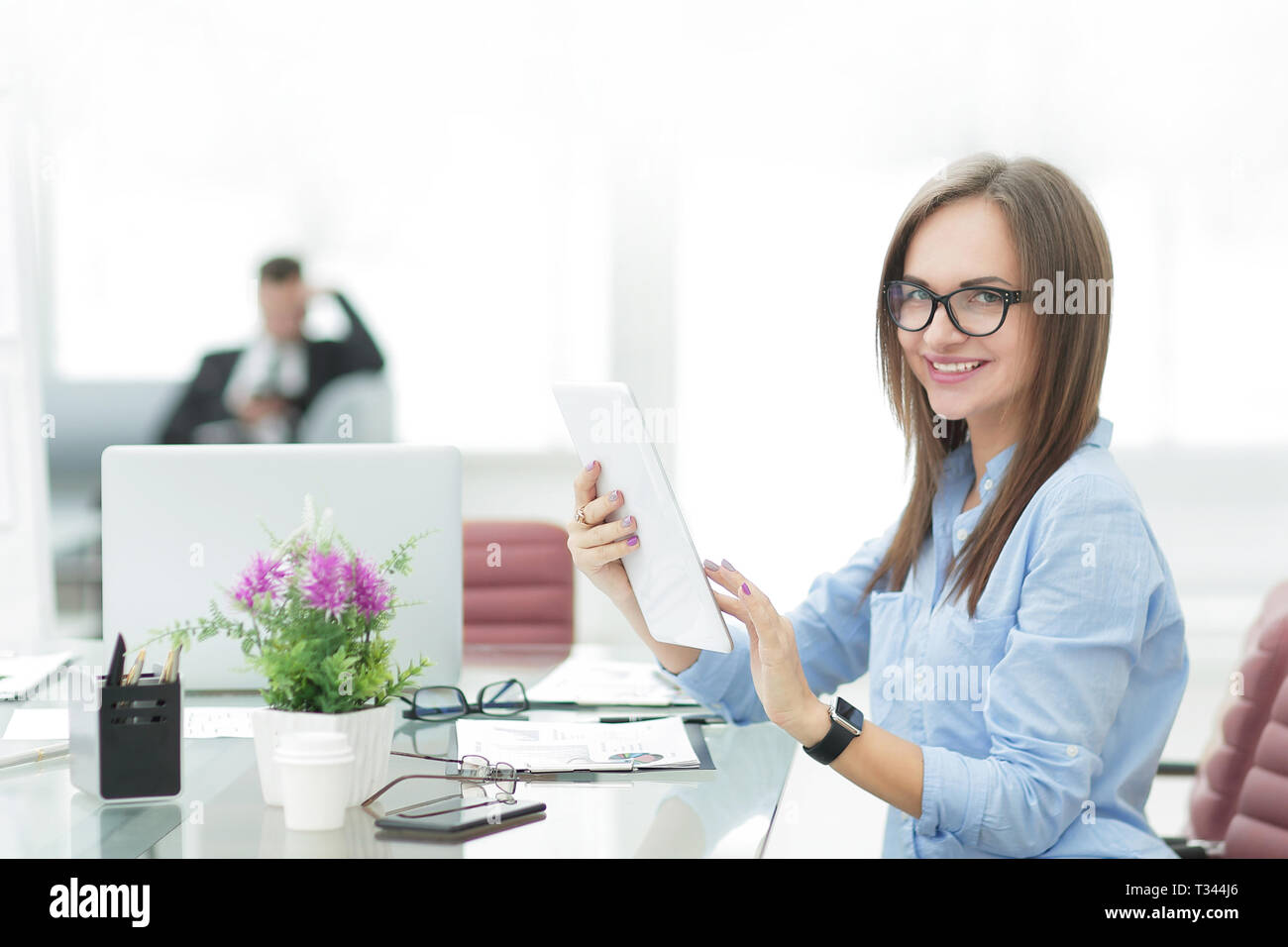 successful business woman on work place in office Stock Photo - Alamy