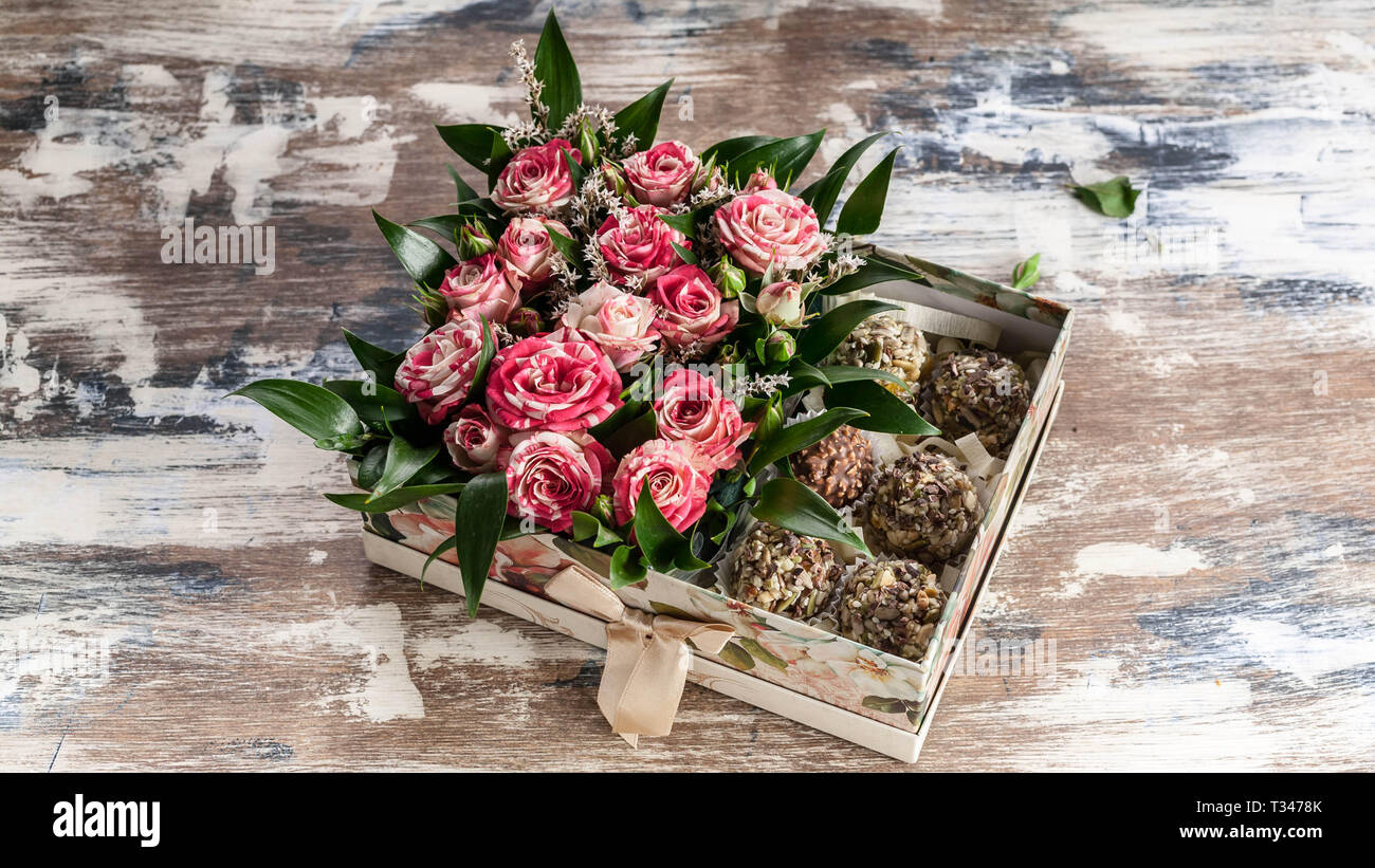 Box roses chocolates hi-res stock photography and images - Alamy