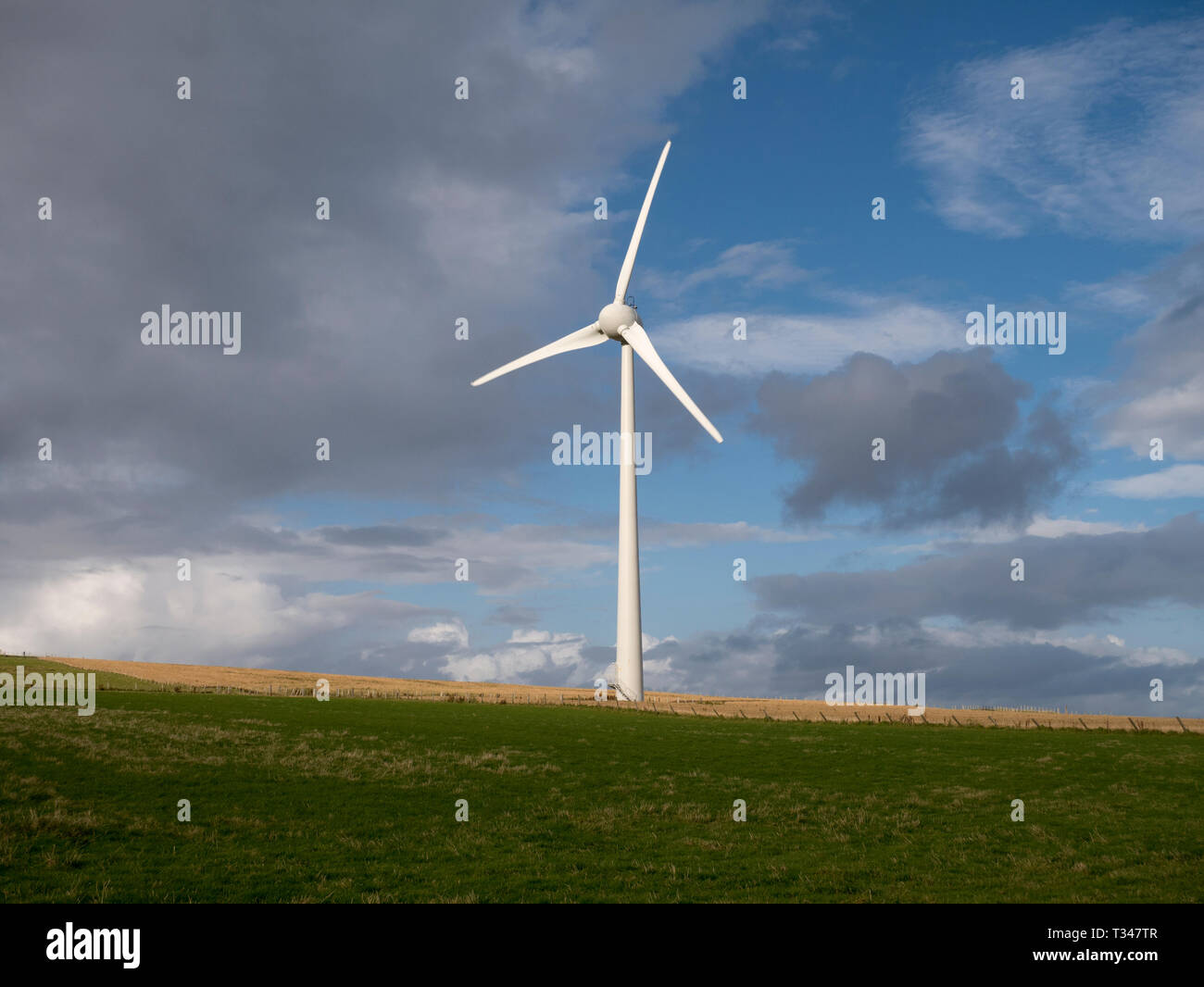 Orkney wind turbine hi-res stock photography and images - Alamy