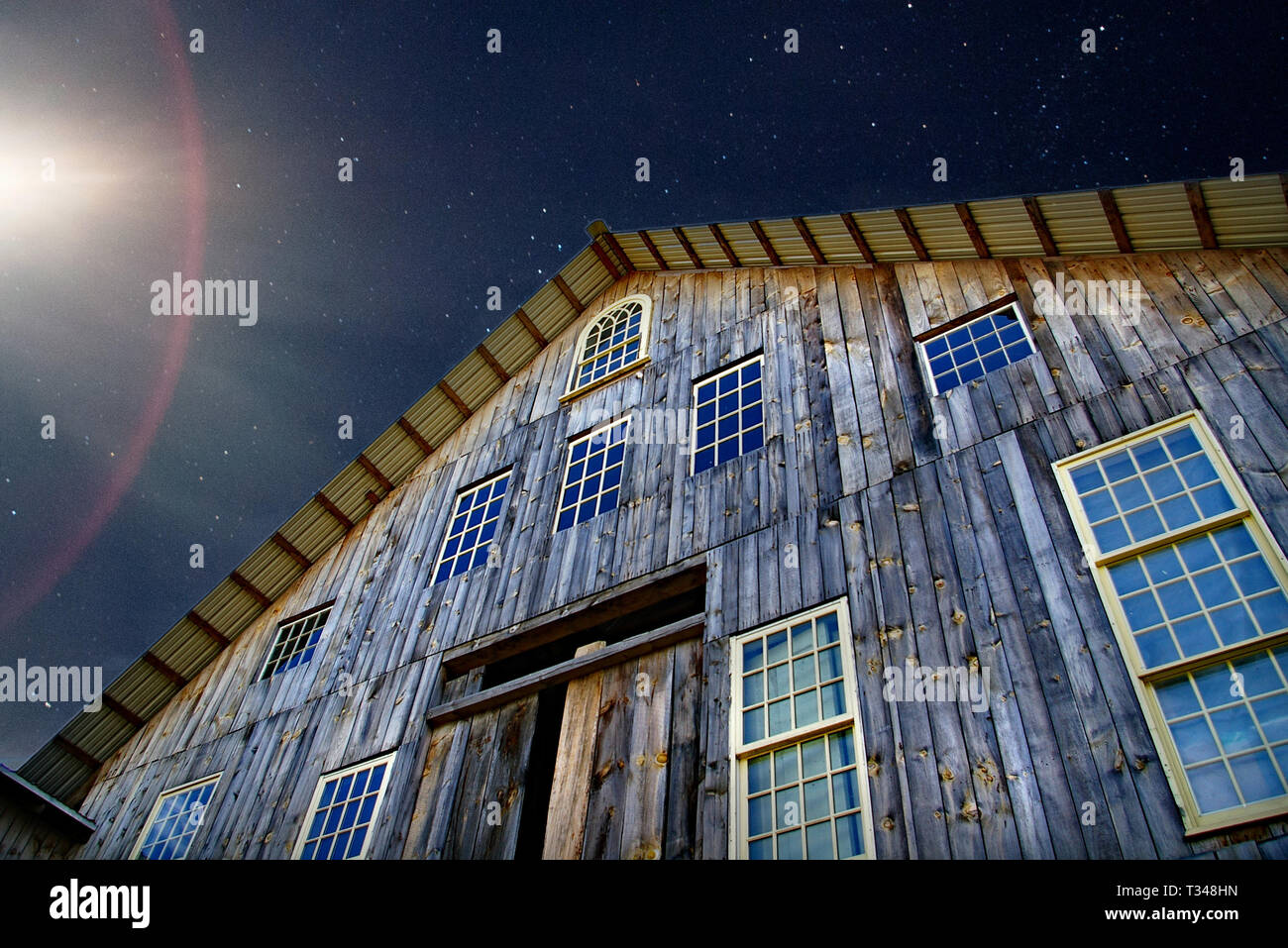 Structures in moonglow hi-res stock photography and images - Alamy