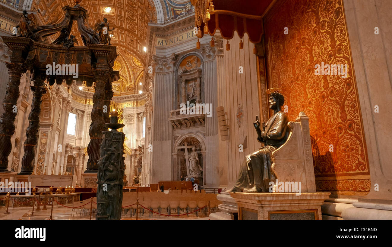 ROME, ITALY- SEPTEMBER 30, 2015: a side view of saint peter's statue in ...