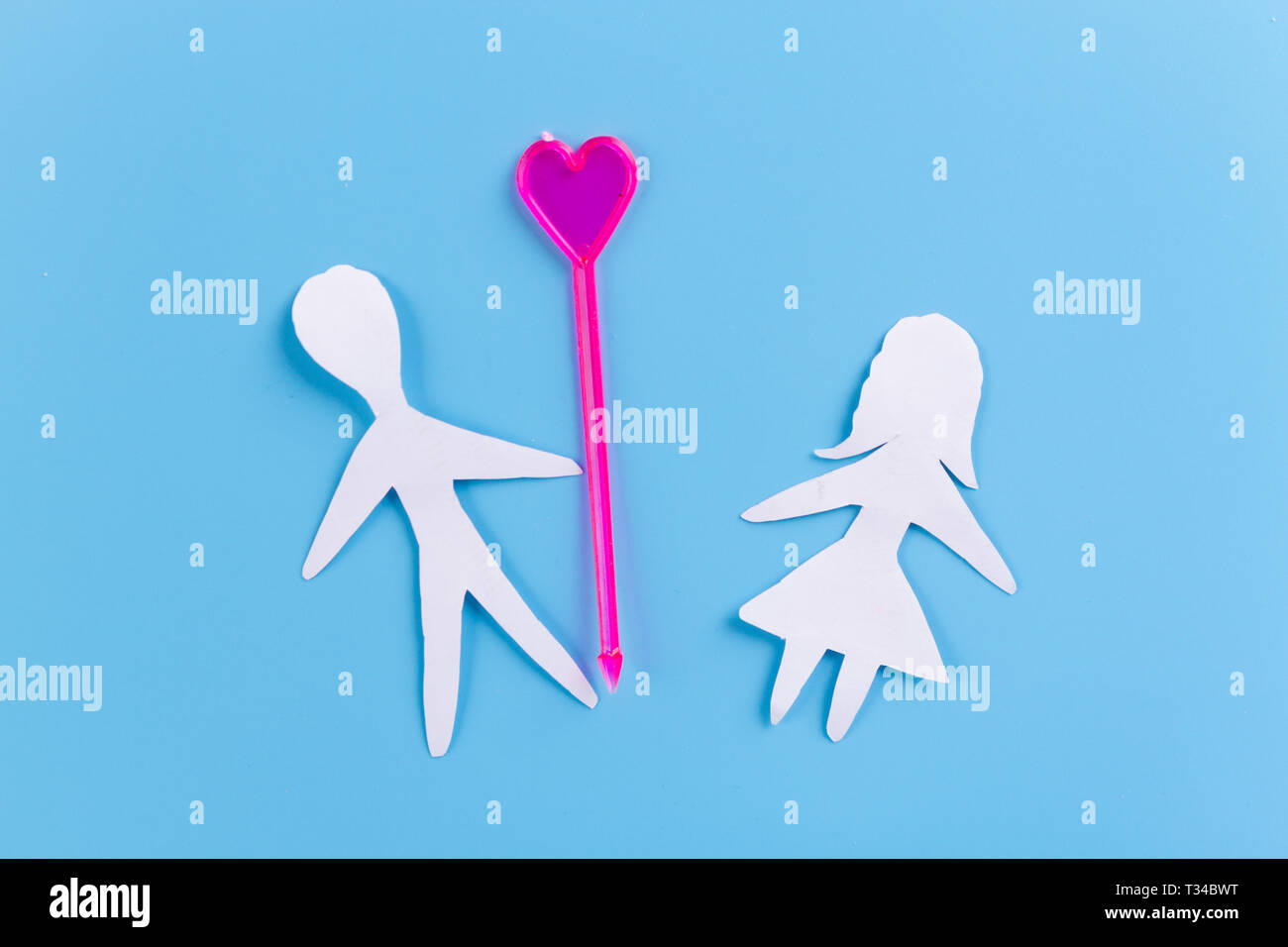 love concept image. paper boy and girl Stock Photo - Alamy