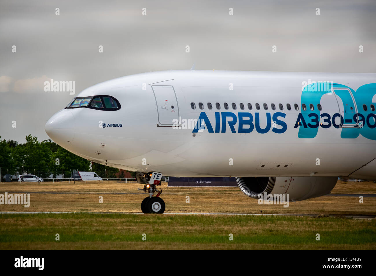 An Airbus A300-900 NEO taking off at the Farnborough air show 2018 ...