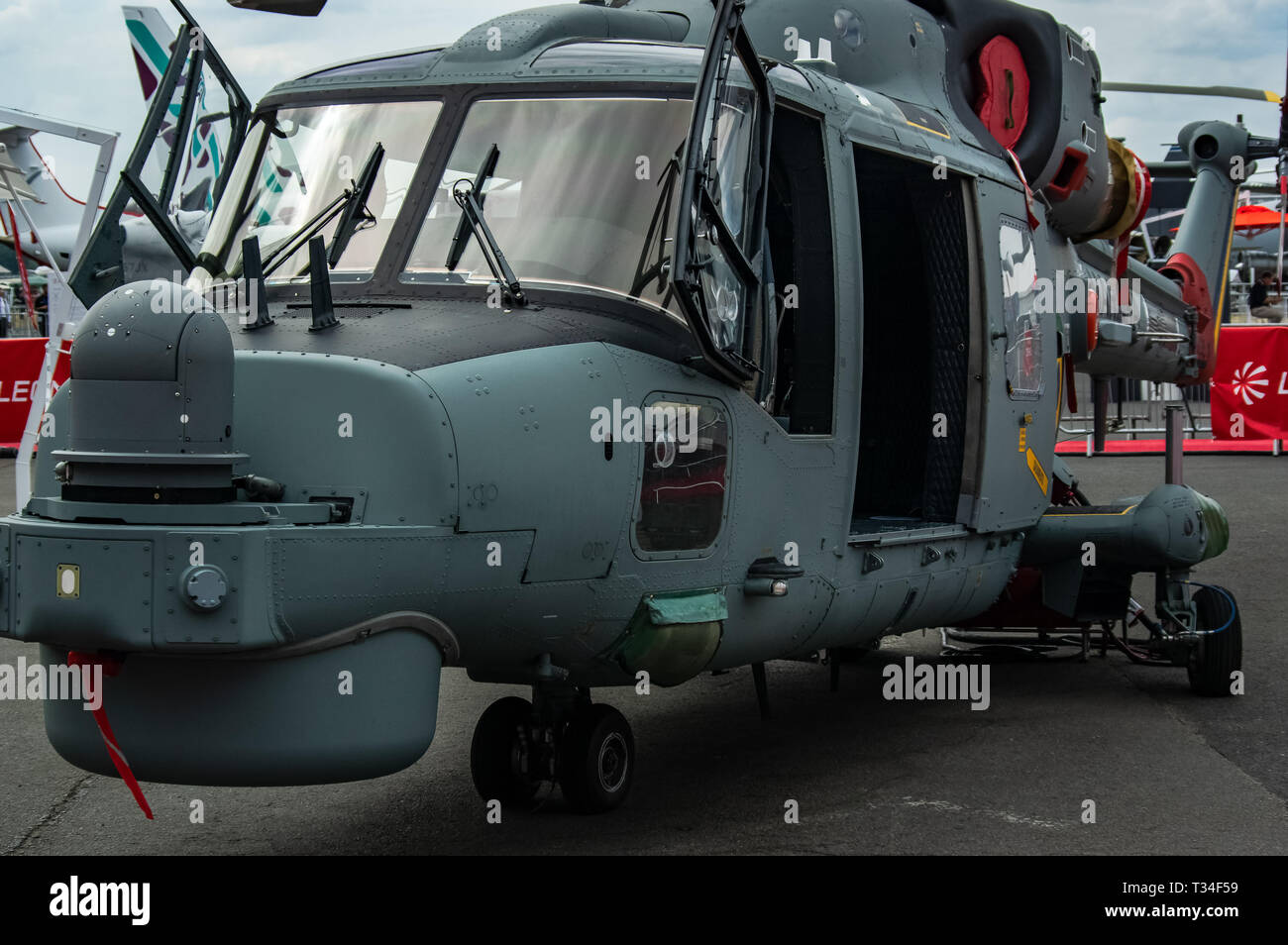 Attack helicopter hi-res stock photography and images - Alamy