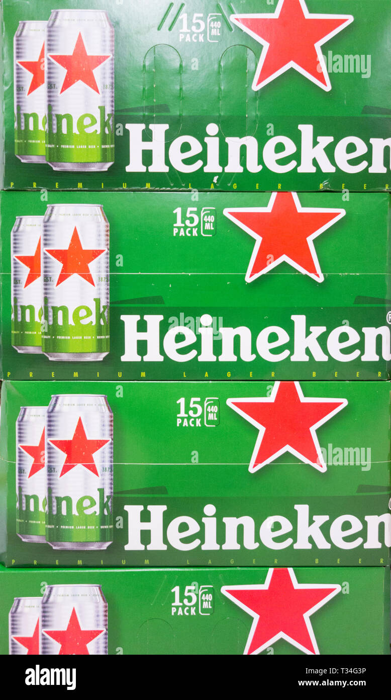 Heineken logo hi-res stock photography and images - Alamy
