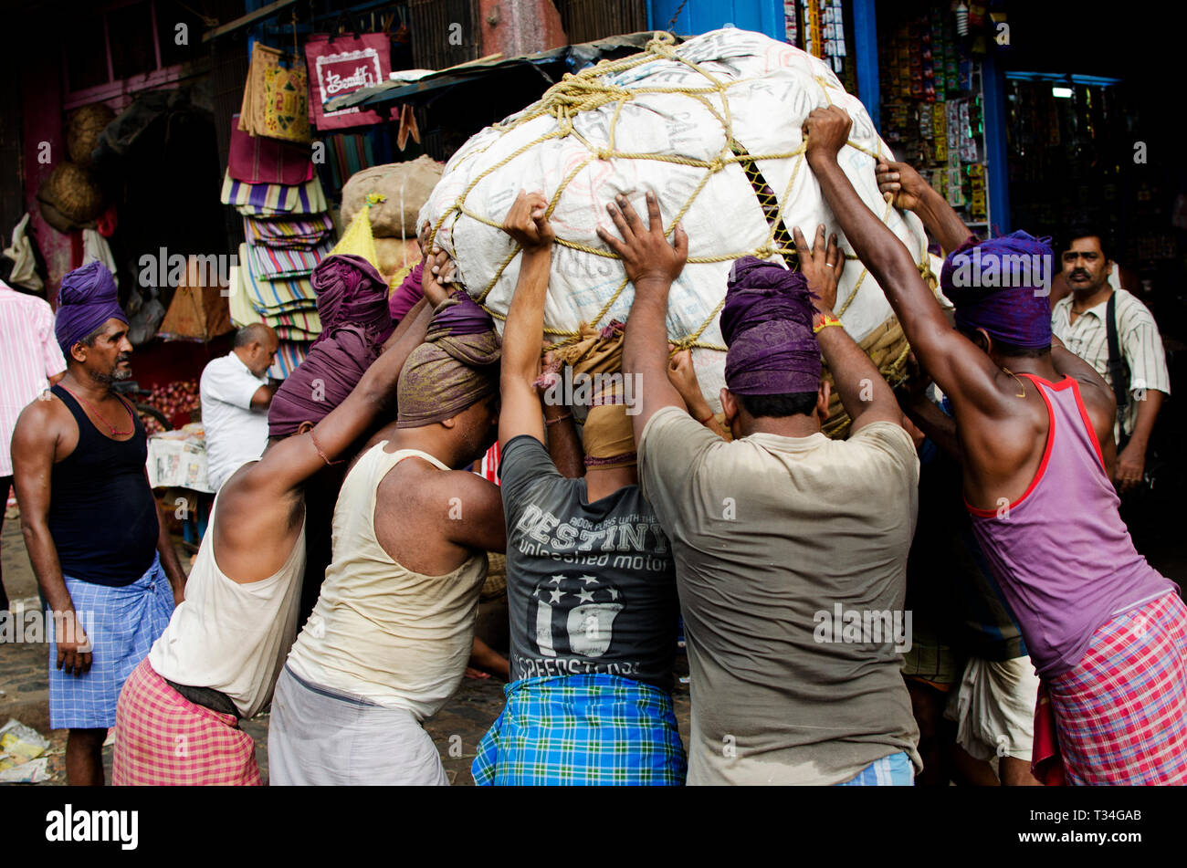 North indian workers hi-res stock photography and images - Alamy