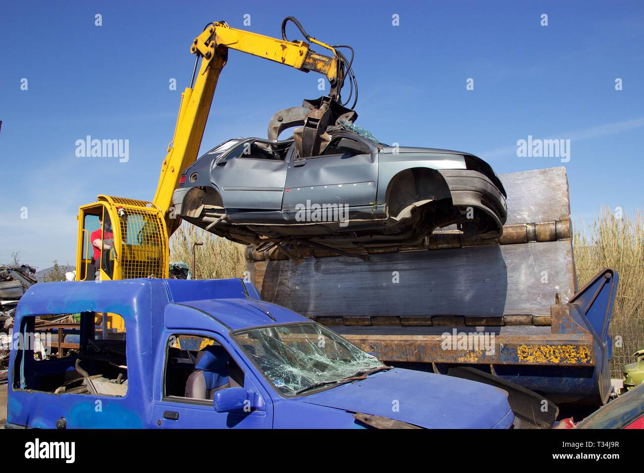 Claw crane machine hi-res stock photography and images - Alamy