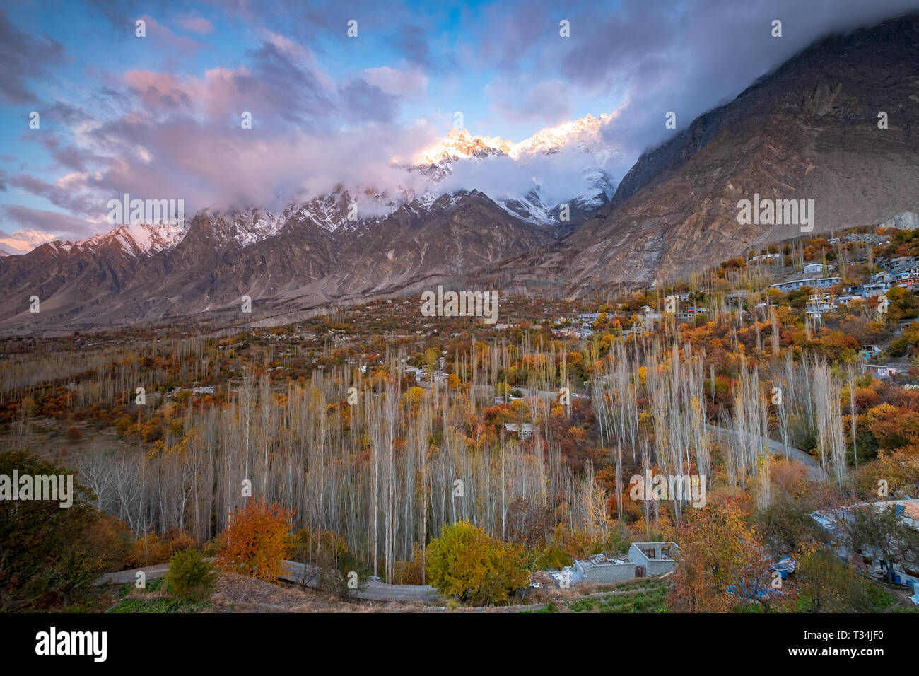 Gilgit baltistan hi-res stock photography and images - Alamy
